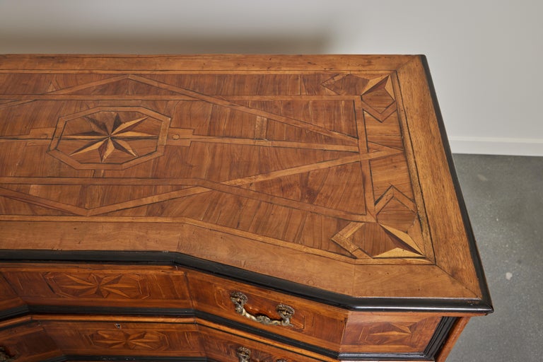 Italian 18th Century Marquetry Inlaid Chest of Drawers For Sale at 1stDibs