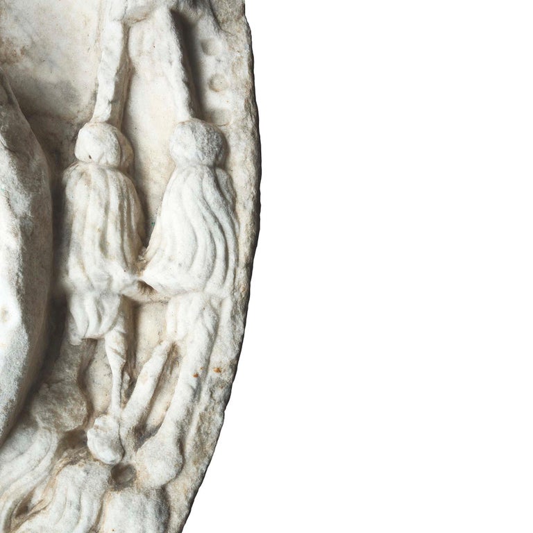 Italian 18th Century White Carrara Marble Crest of the Farnese Family ...