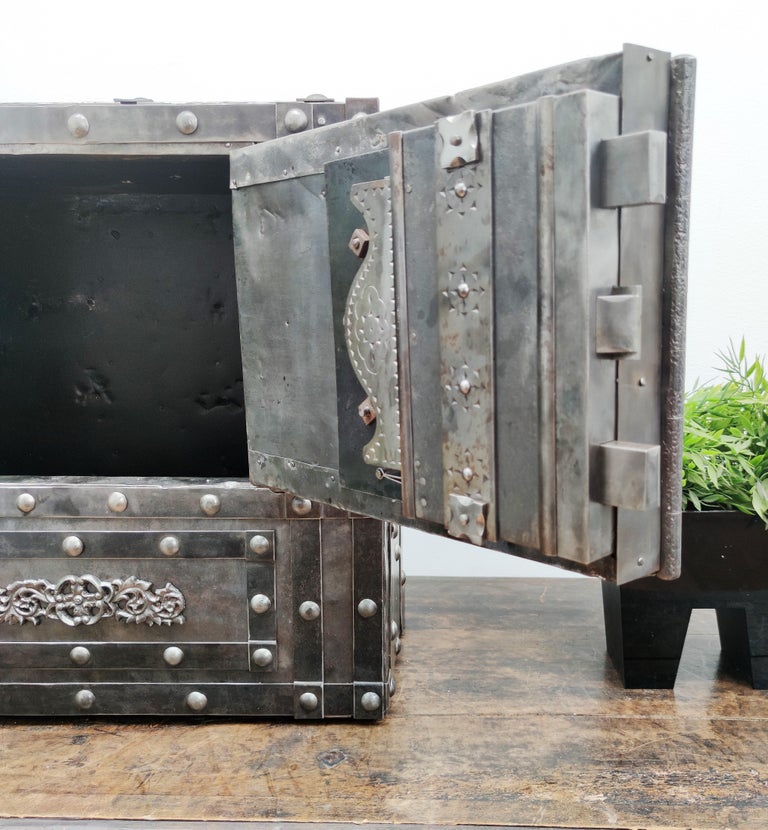 Italian 18th Century Wrought Iron Studded Antique Safe Strongbox Dry ...