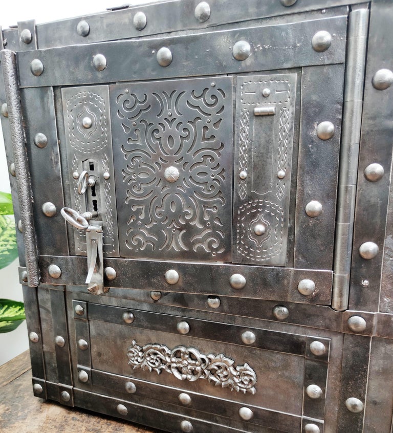 Italian 18th Century Wrought Iron Studded Antique Safe Strongbox Dry ...