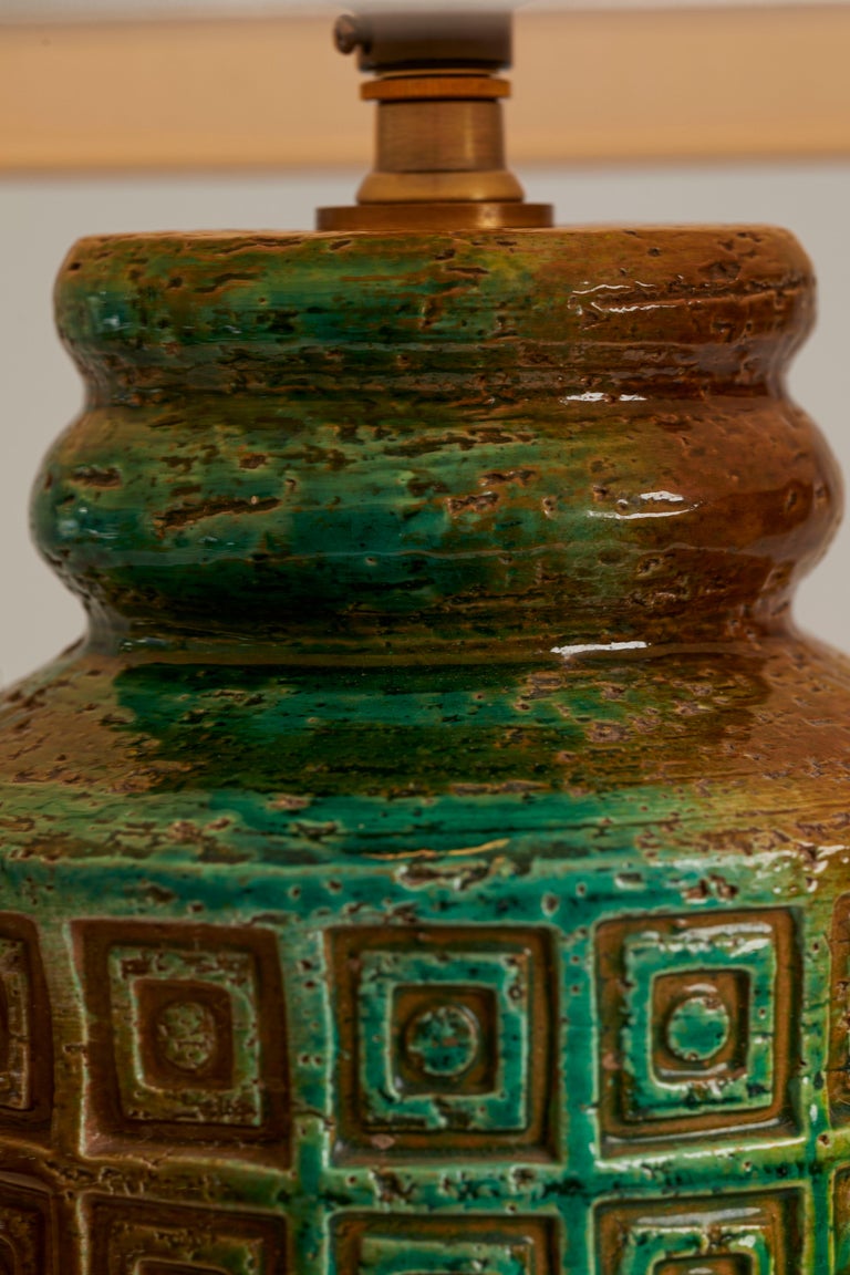 Italian 1960's Amber and Green Etched Pottery Lamp For Sale at 1stDibs