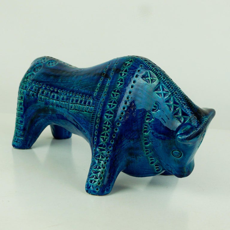 Italian 1960s Big Rimini Blu Bull Designed by Aldo Londi for Bitossi at ...