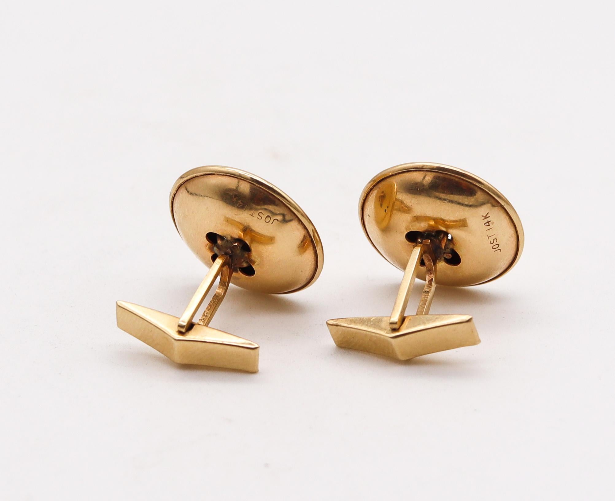 Italian 1970 Modernist Button Cufflinks in 14 Karat Yellow Gold with T ...