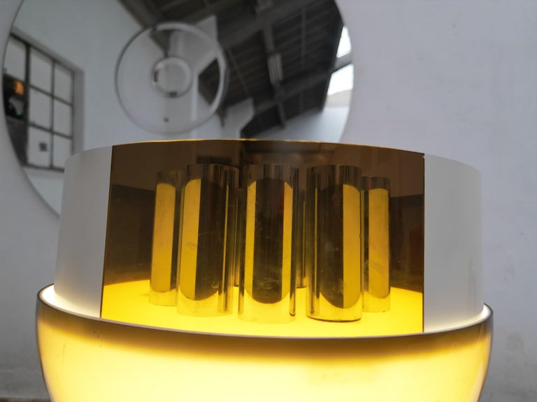 Italian 1970s Space Age Table Lamp Plexiglass Light Sculpture at 1stDibs