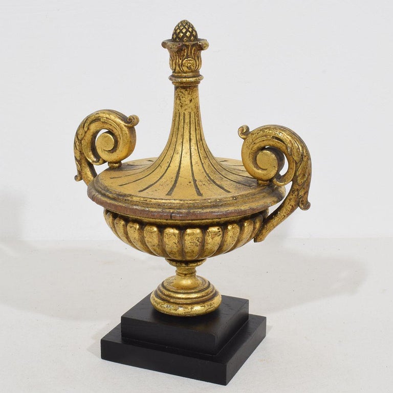 Italian 19th Century Carved Giltwood Vase Finial Ornament For Sale at ...