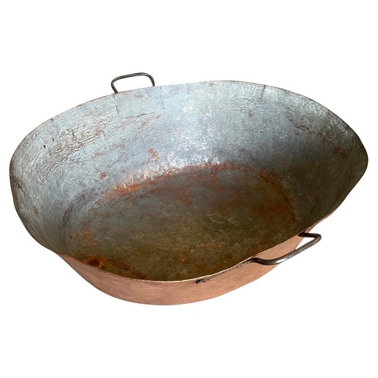 Italian 19th Century Copper Pan For Sale at 1stDibs