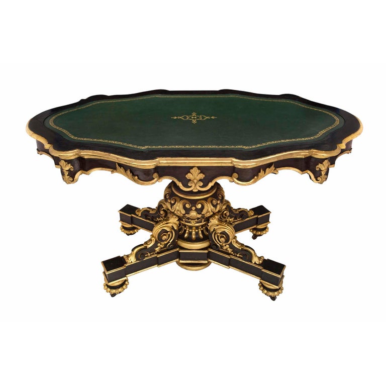 Italian 19th Century Napoleon III Period Center Table For Sale at 1stDibs