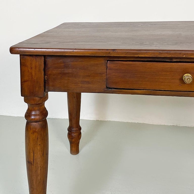 Italian Antique Walnut Dining Table, 1900s For Sale at 1stDibs