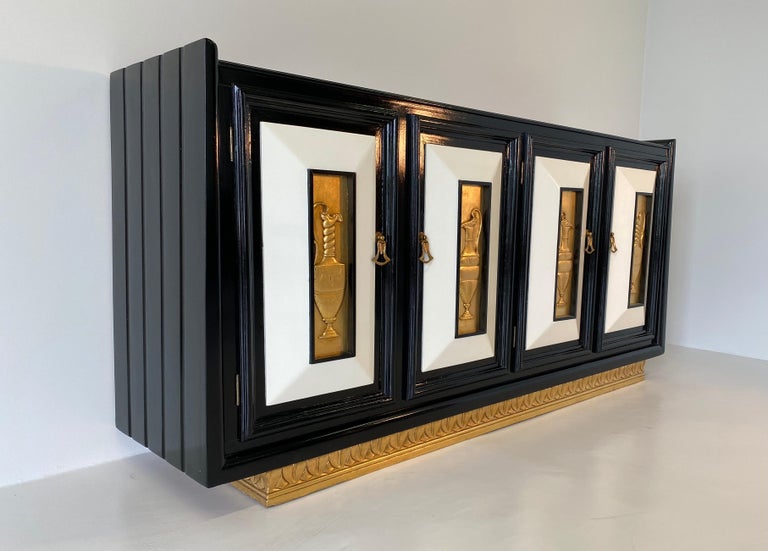 Italian Art Deco Lacquered and Gold Leaf Sideboard, 1940s For Sale at 1stDibs