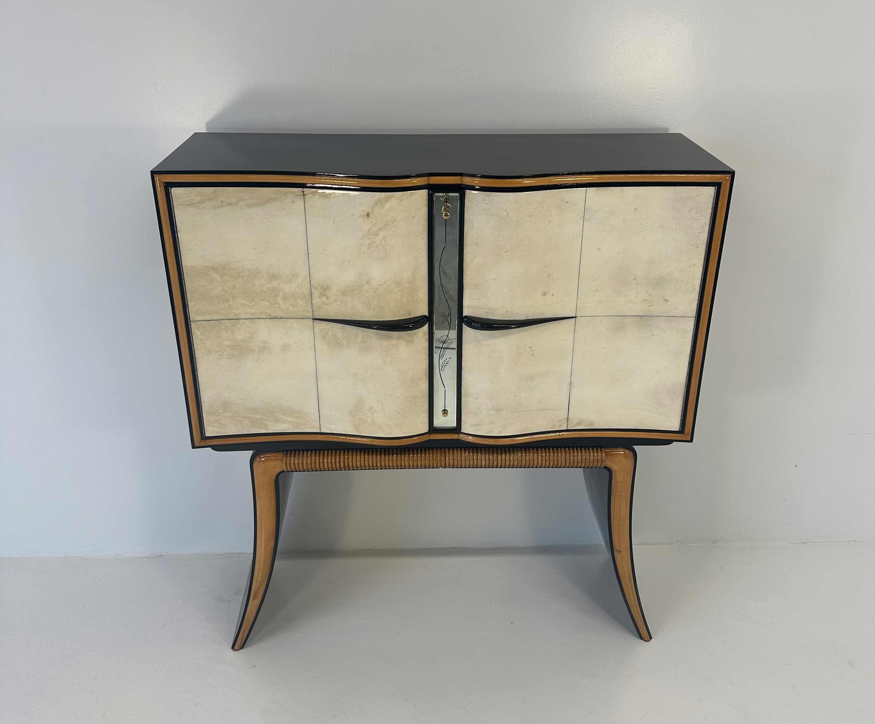 Italian Art Deco Paolo Buffa Parchment, Maple, Black, Mirrors Bar ...