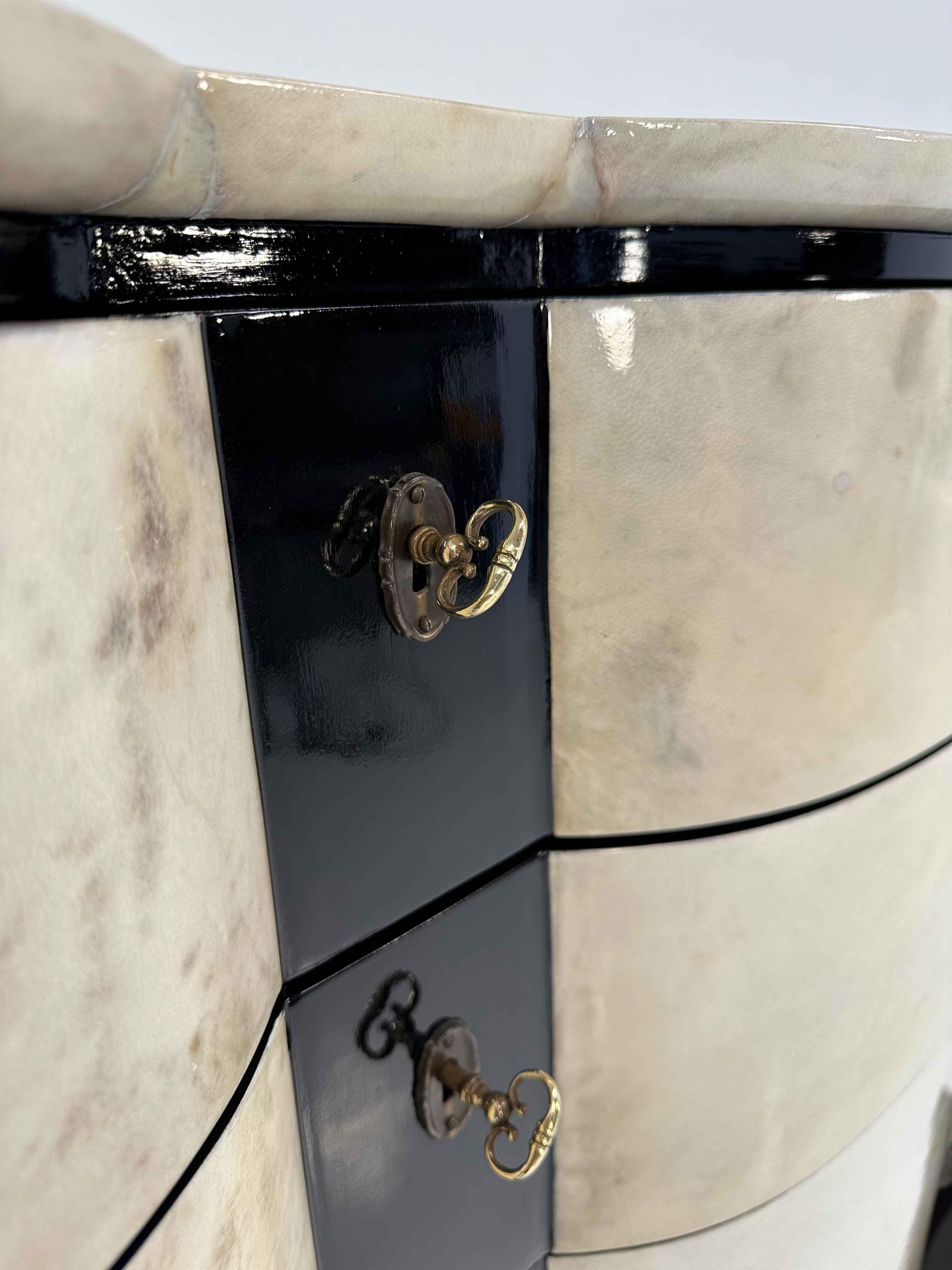 Italian Art Deco Parchment and Black Lacquer Dresser, Borsani, 1930s ...