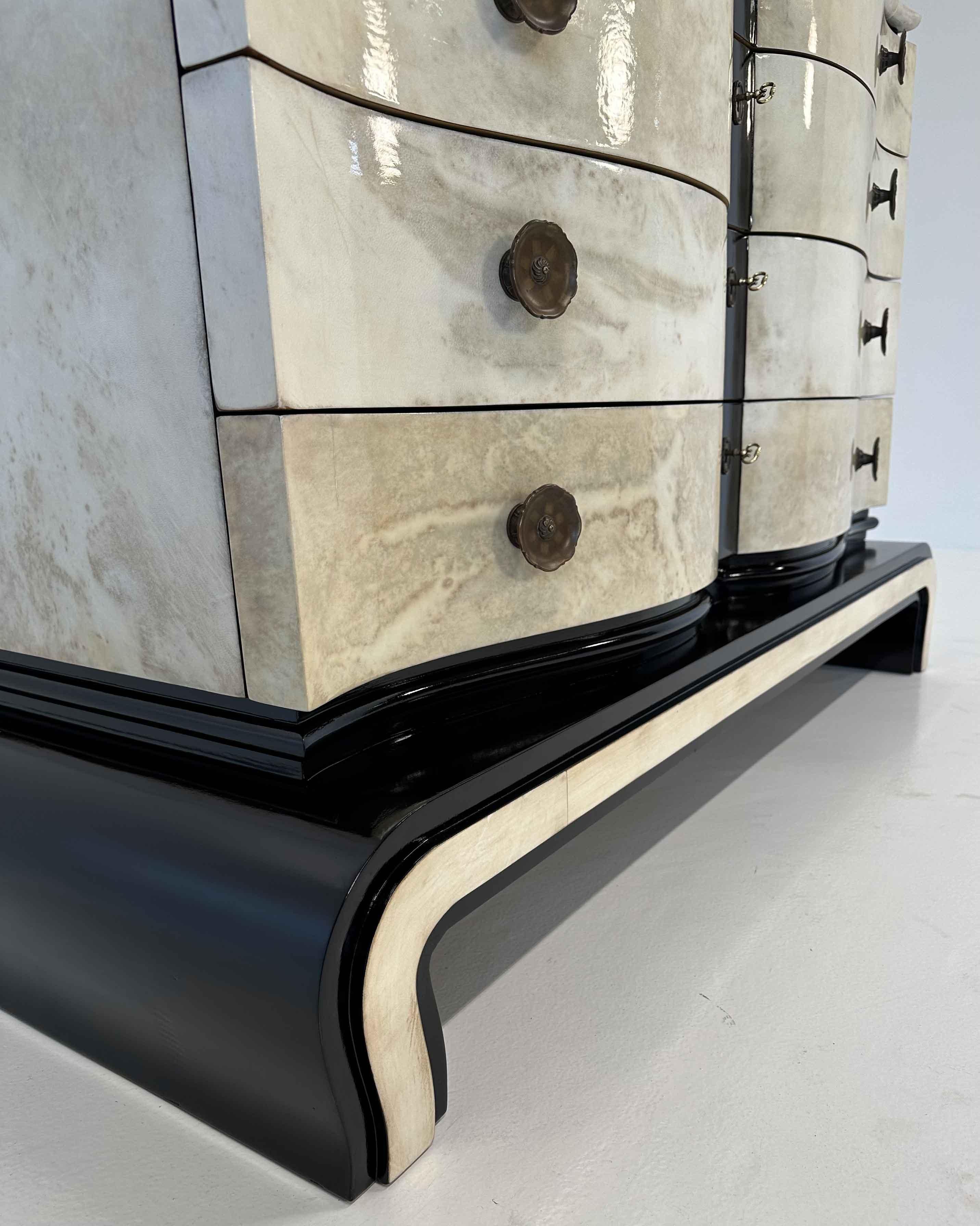 Italian Art Deco Parchment and Black Lacquer Dresser, Borsani, 1930s ...