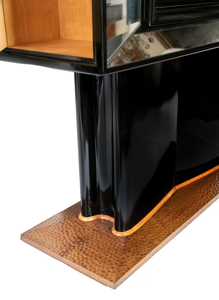 Italian Artdeco Mirrored Bar Cabinet by Valzania For Sale at 1stDibs