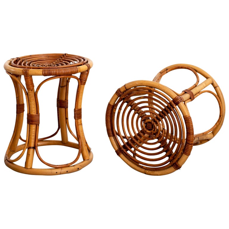 Italienische italienische Hocker aus Bambus im Angebot bei 1stDibs