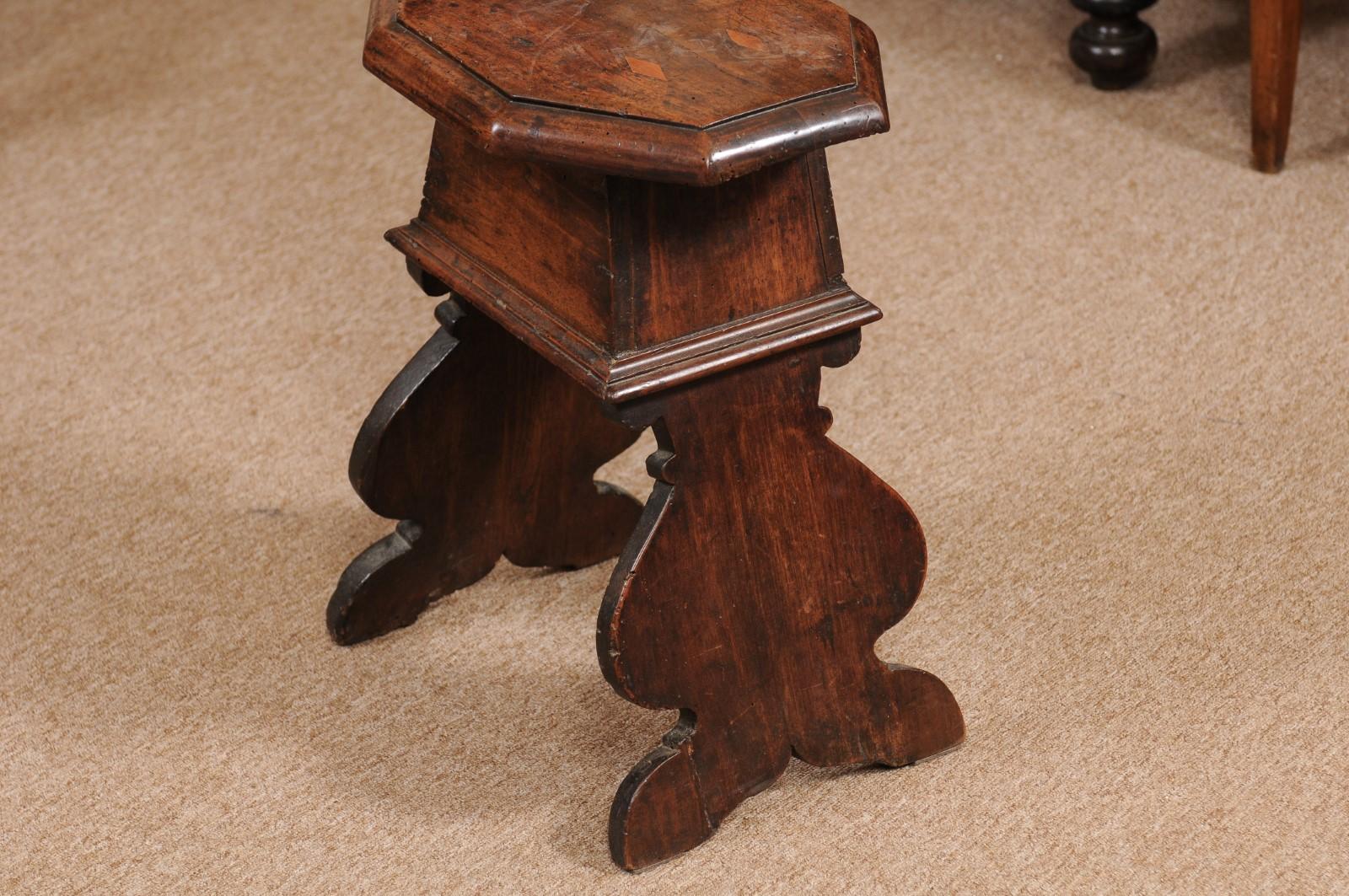 Italian Baroque Walnut Hall Chair, Late 17th Century at 1stDibs ...