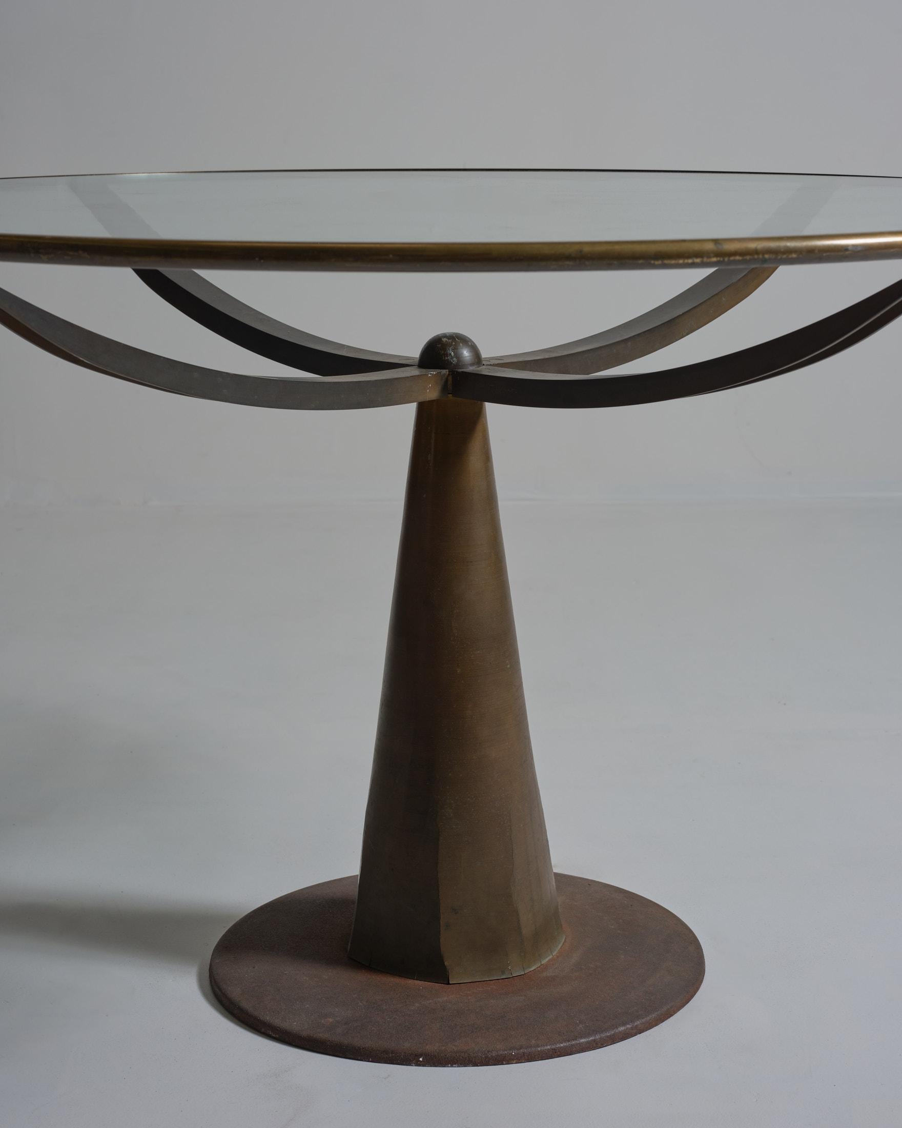 Italian Brass and Glass Center Table For Sale at 1stDibs