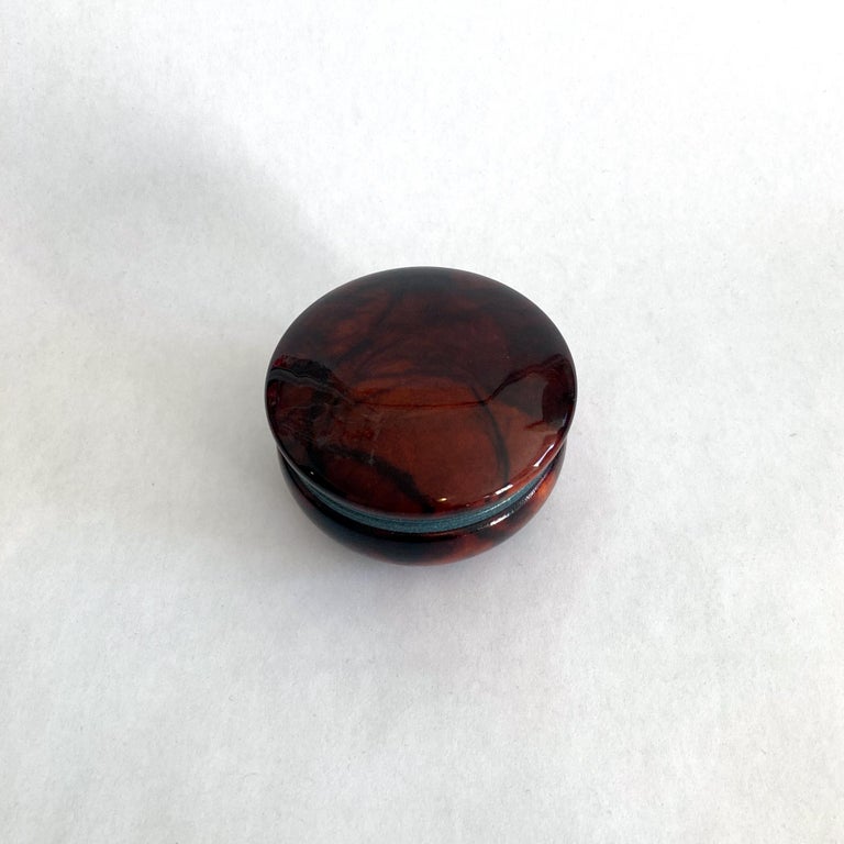 Italian Brown Red Alabaster Round Hinged Box For Sale at 1stDibs