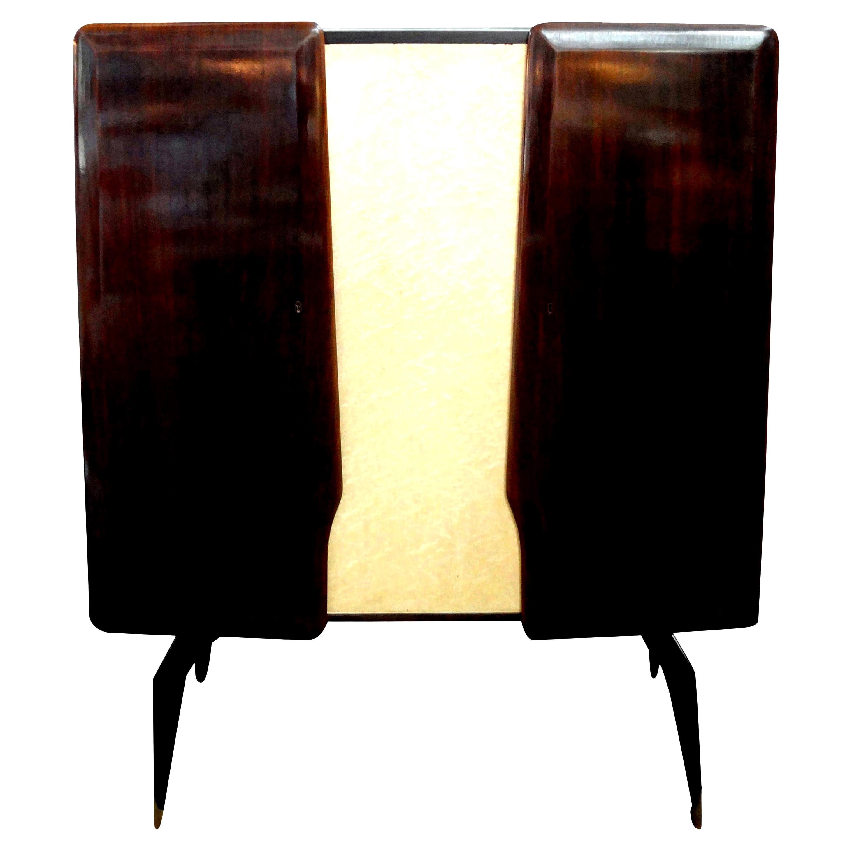 Rosewood Credenza Attributed to Dassi For Sale at 1stDibs