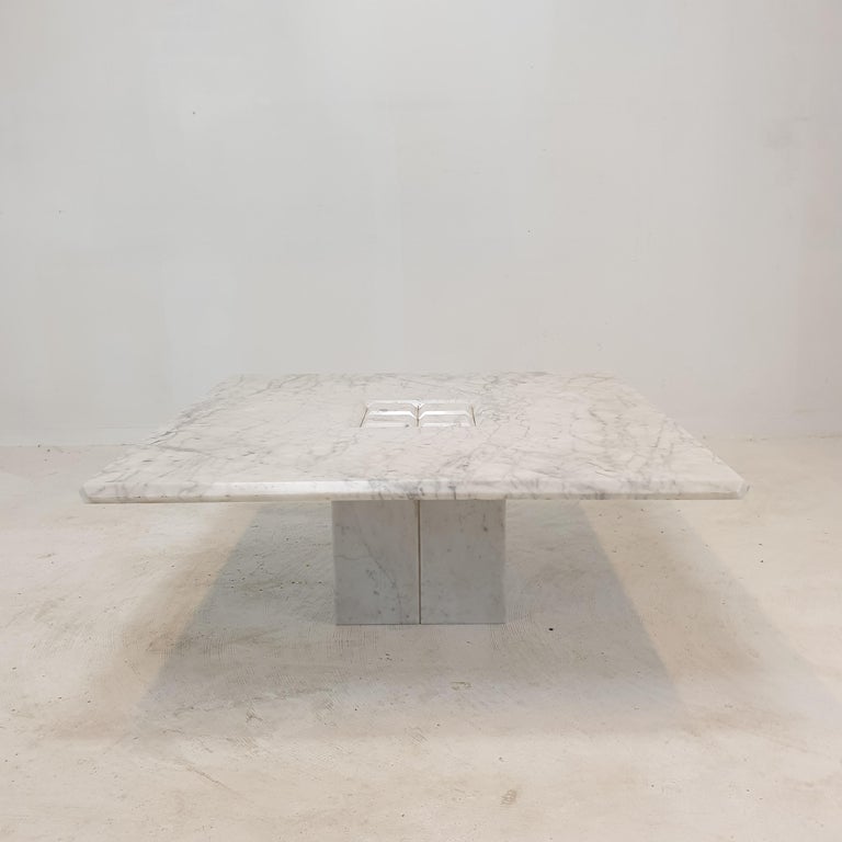 Italian Carrara Marble Coffee Table, 1990's For Sale at 1stDibs