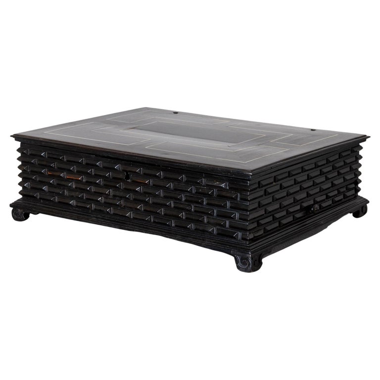 Italian Chest, 17th Century For Sale at 1stDibs