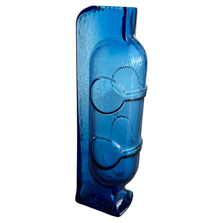 Italian Crystal Blue Vase by Grandi Cristalli For Sale at 1stDibs