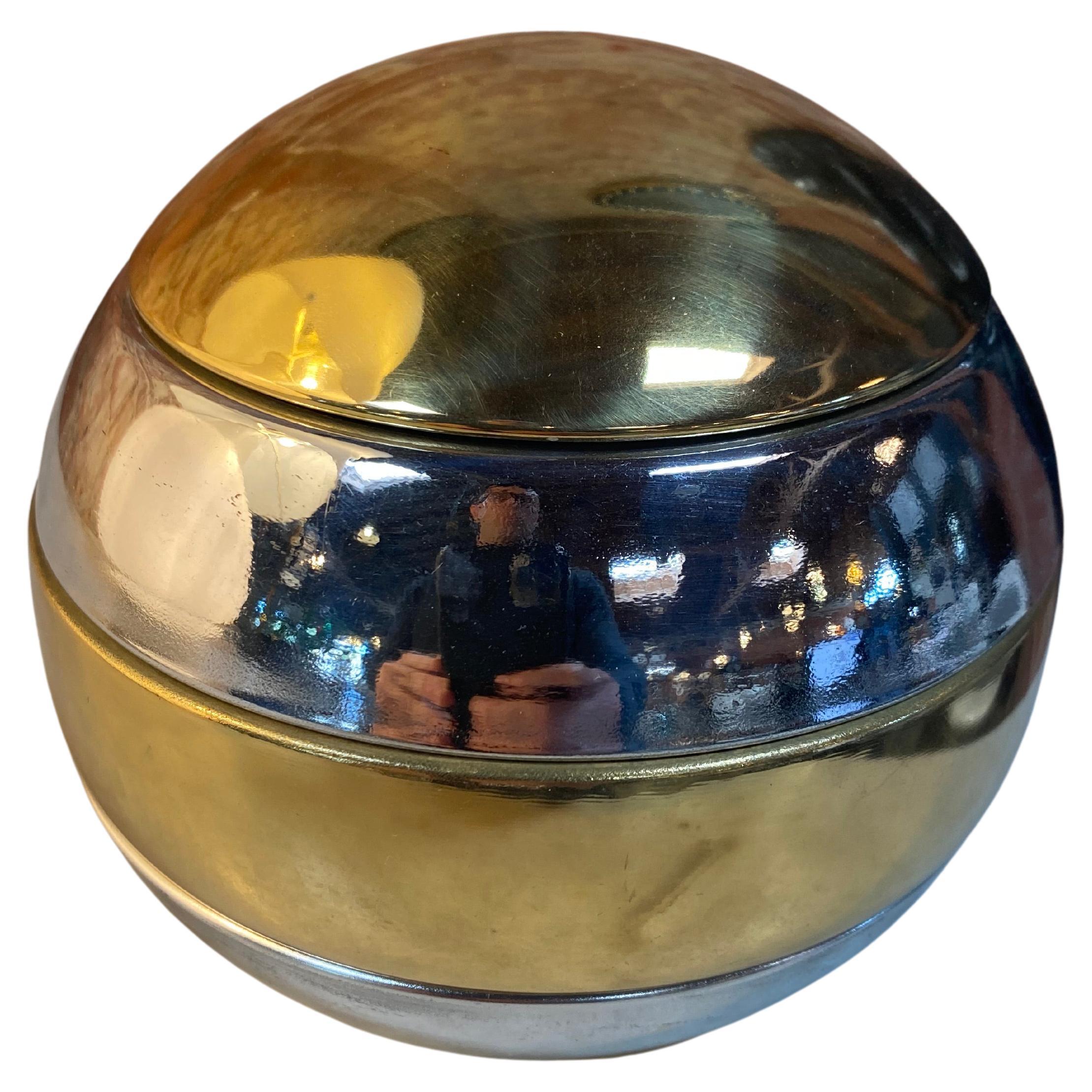 1980s Decorative Italian Brass and Wood Bowl For Sale at 1stDibs