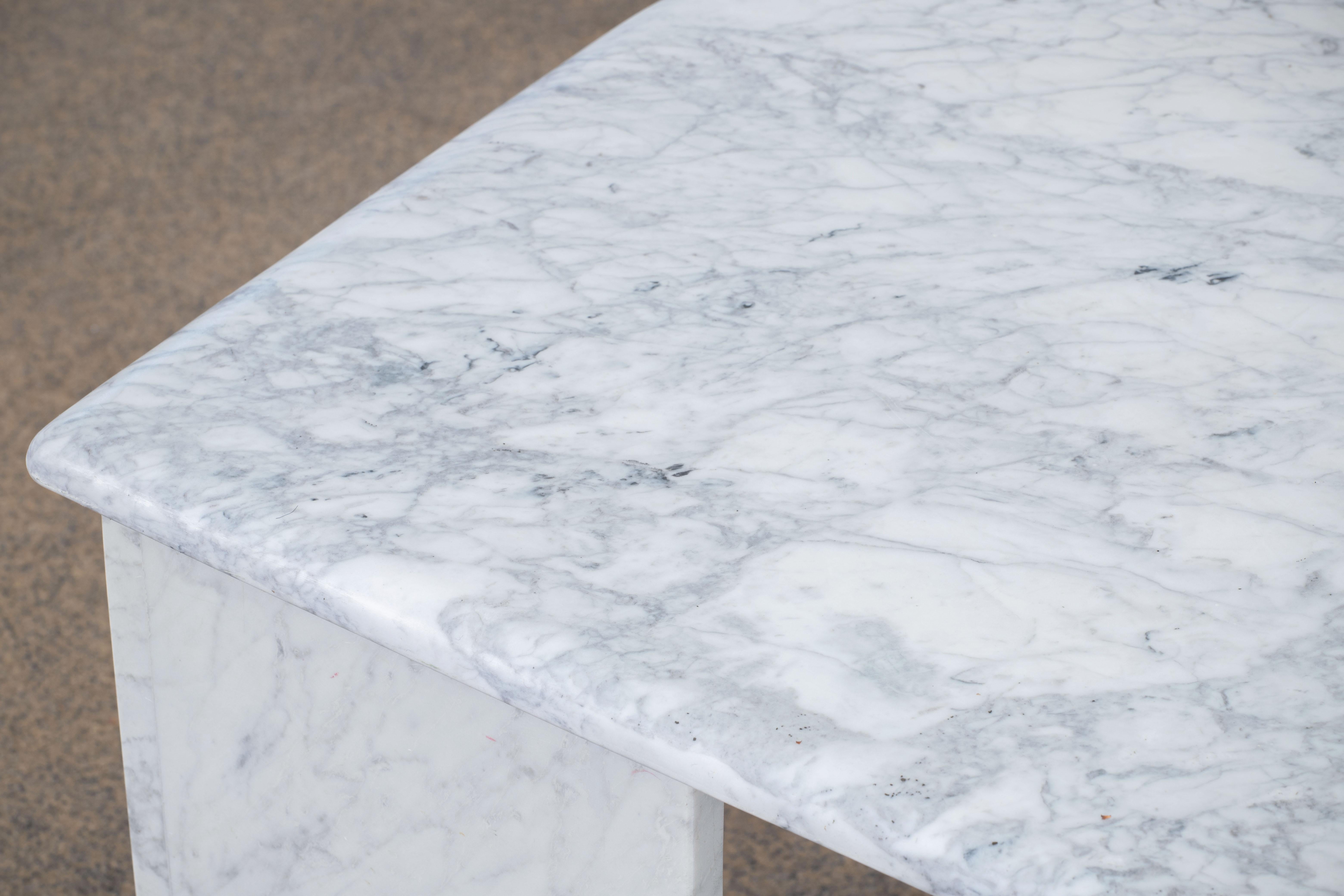 Italian Design Marble Coffee Table, 1970 For Sale at 1stDibs