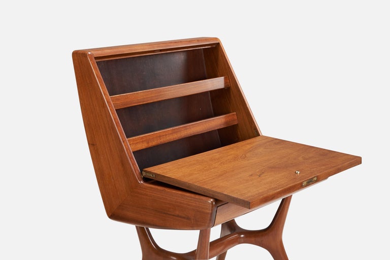 Italian Designer, Desk, Teak, Brass, Italy, 1940s For Sale at 1stDibs