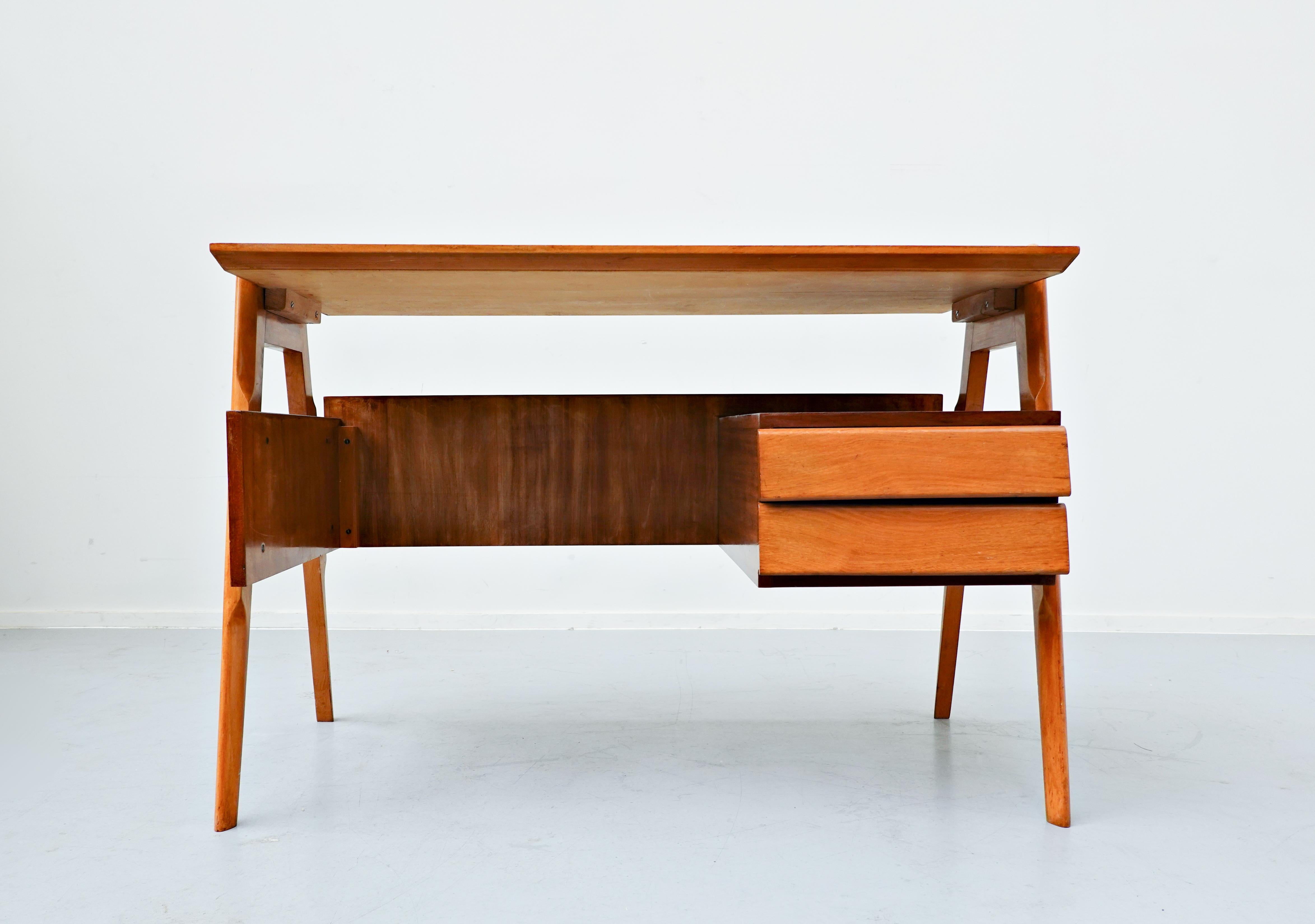 Mid-Century Modern Italian Desk by Vittorio Dassi, 1950s at 1stDibs