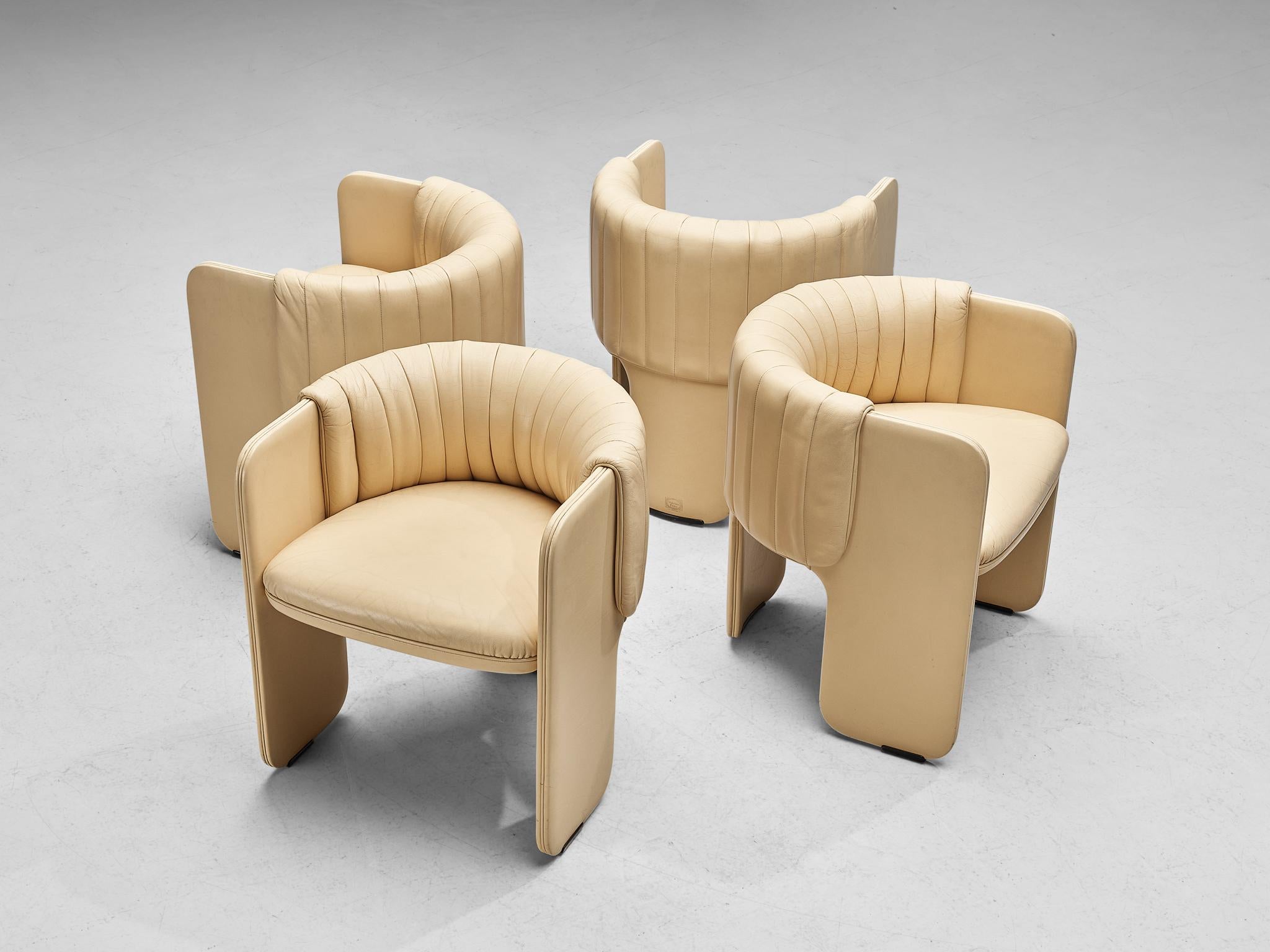 Italian Dining Set with Pozzi Dining Table and Luigi Massoni Chairs For ...