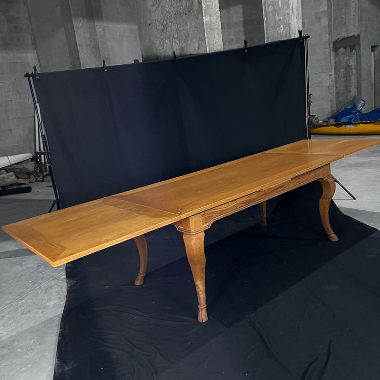 Italian Farmhouse Expandable Dining Table with Beautiful Carved Hoof ...