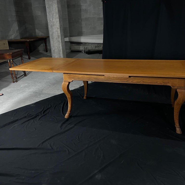 Italian Farmhouse Expandable Dining Table with Beautiful Carved Hoof ...