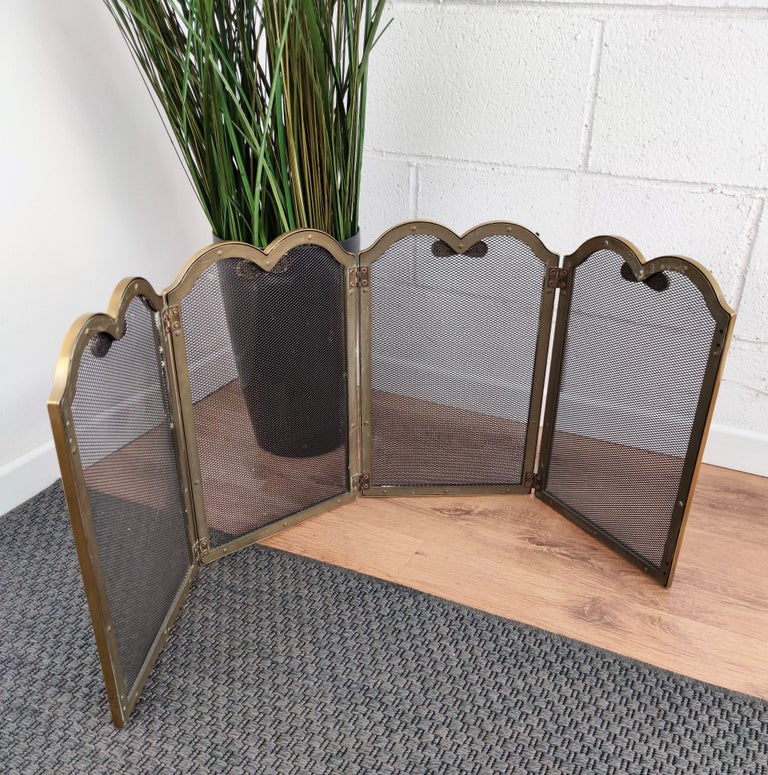 Italian Gilt Brass Fireplace Screen or Fire Screen For Sale at 1stDibs