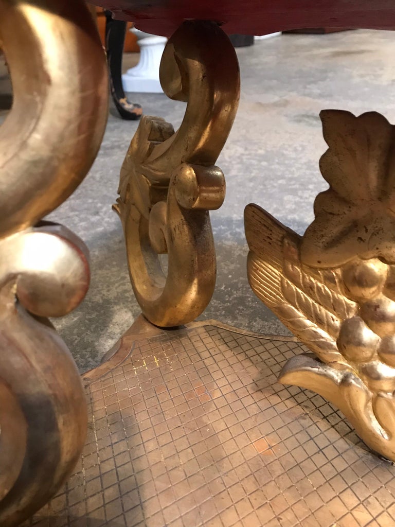 Italian Gilt Carved Stand For Sale at 1stDibs