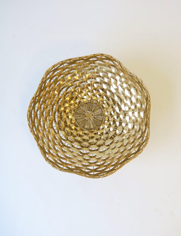 Italian Gold Wire Wicker Compote Basket with Scalloped Edge For Sale at ...