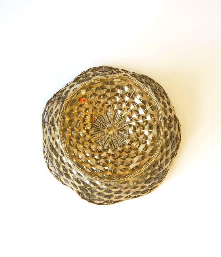 Italian Gold Wire Wicker Compote Basket with Scalloped Edge For Sale at ...