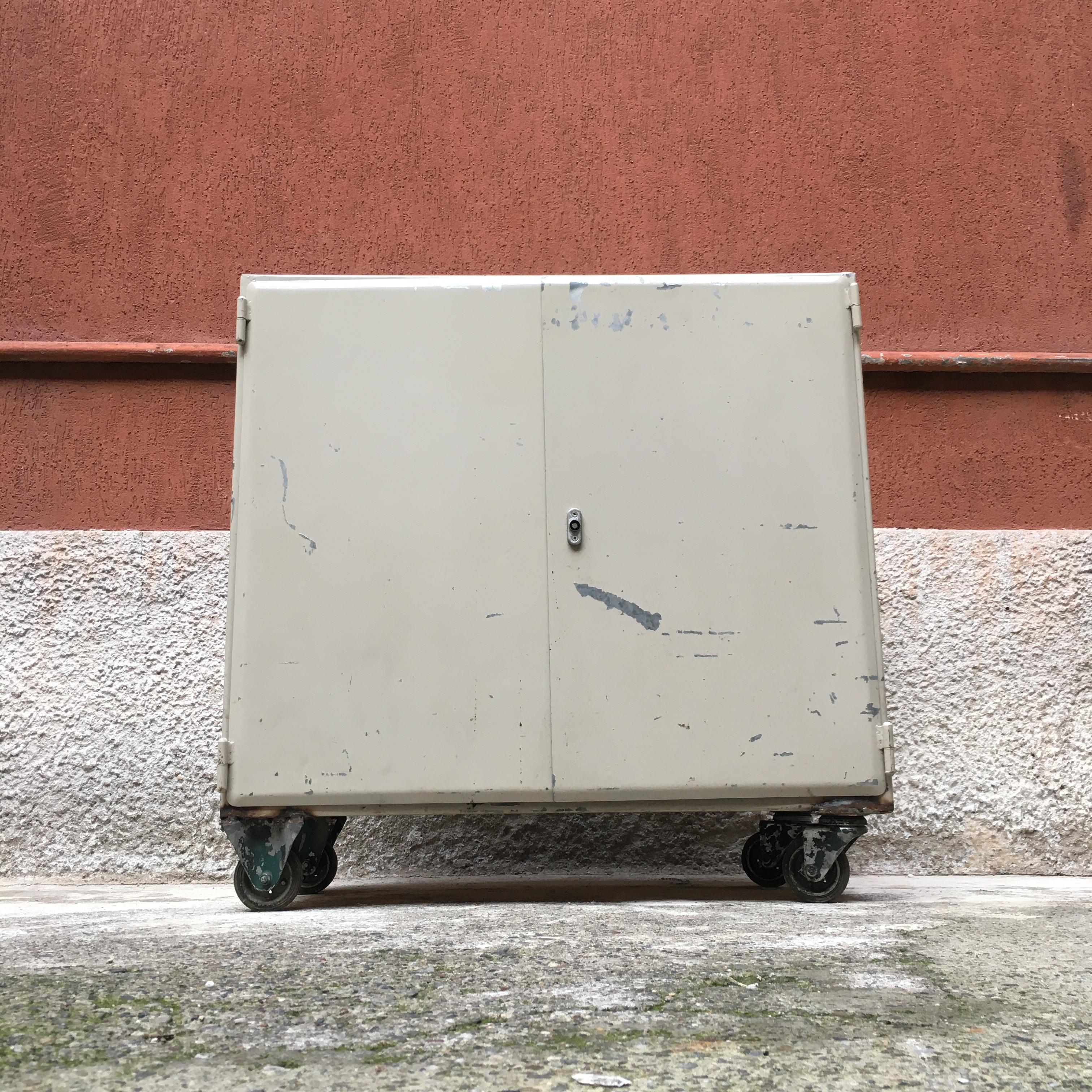 Italian Grey Enameled Metal Laboratory Cabinet, 1960s For Sale at 1stDibs