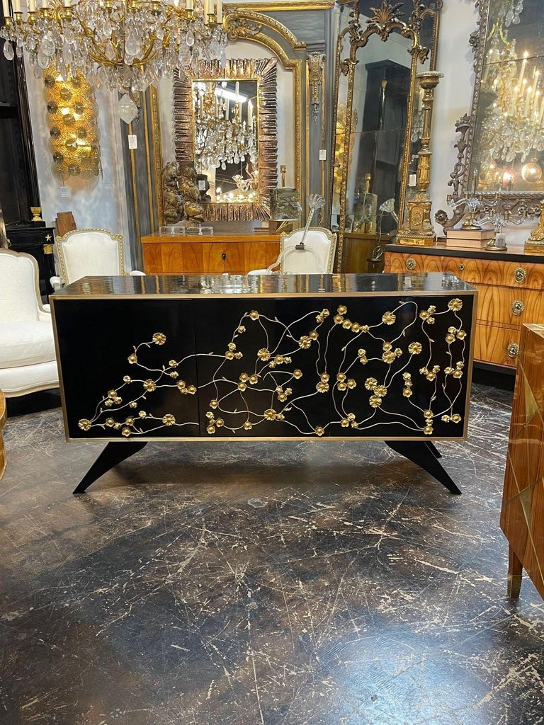 Italian Lacquered and Brass Flower Cabinet For Sale at 1stDibs