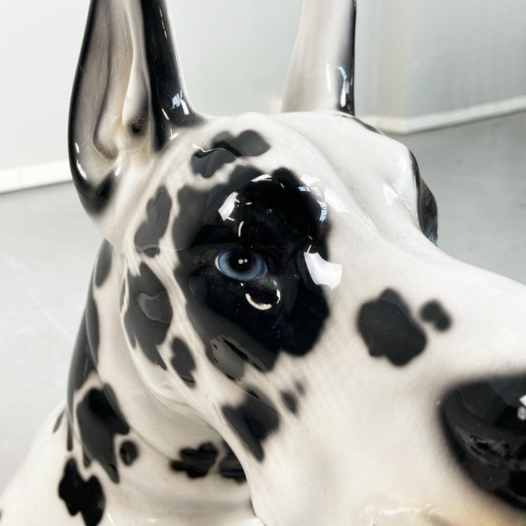 Italienische Alano-Hunde-Skulptur aus schwarzer und weißer Keramik des ...