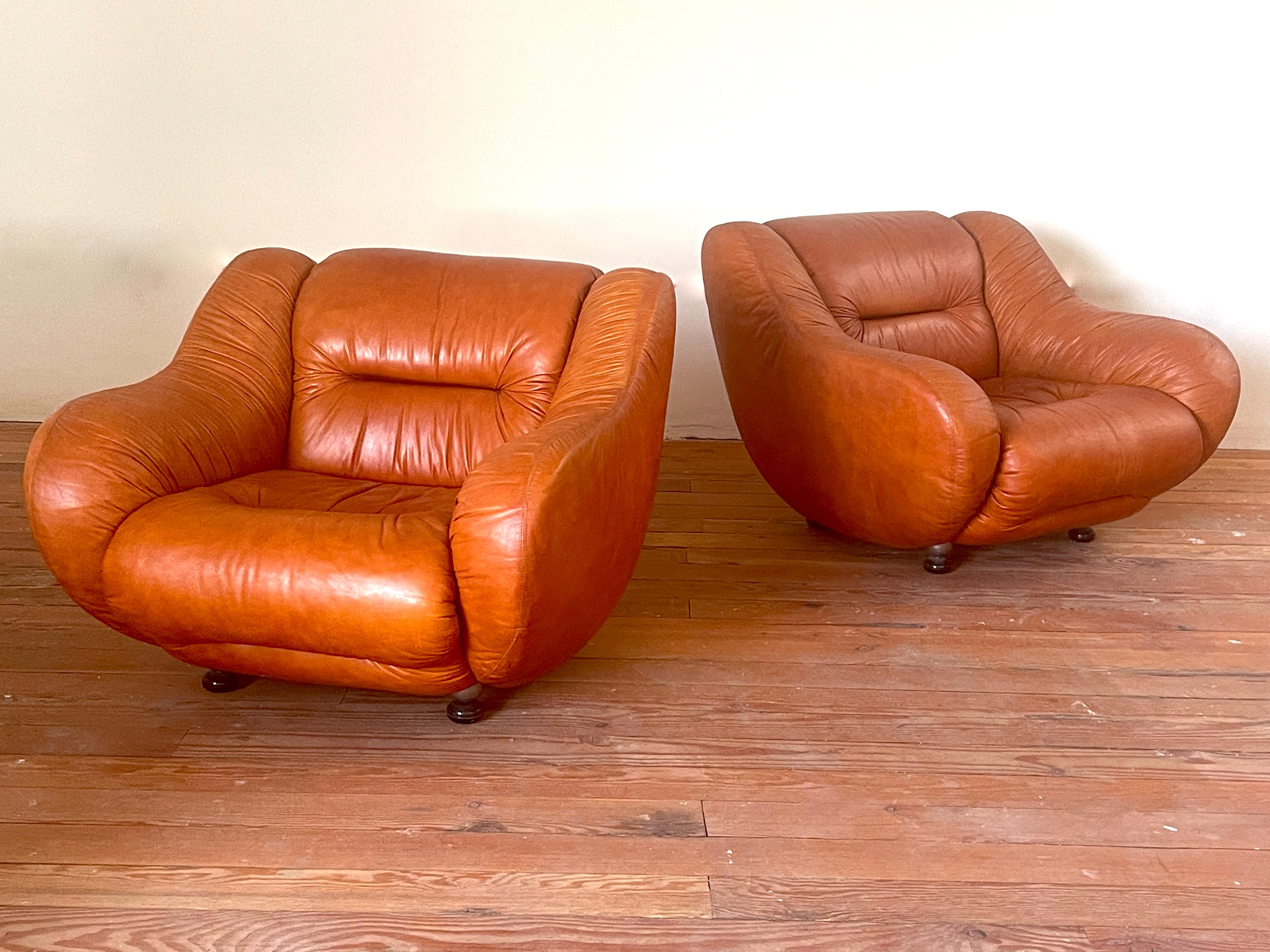 Italian Leather Club Chairs For Sale at 1stDibs