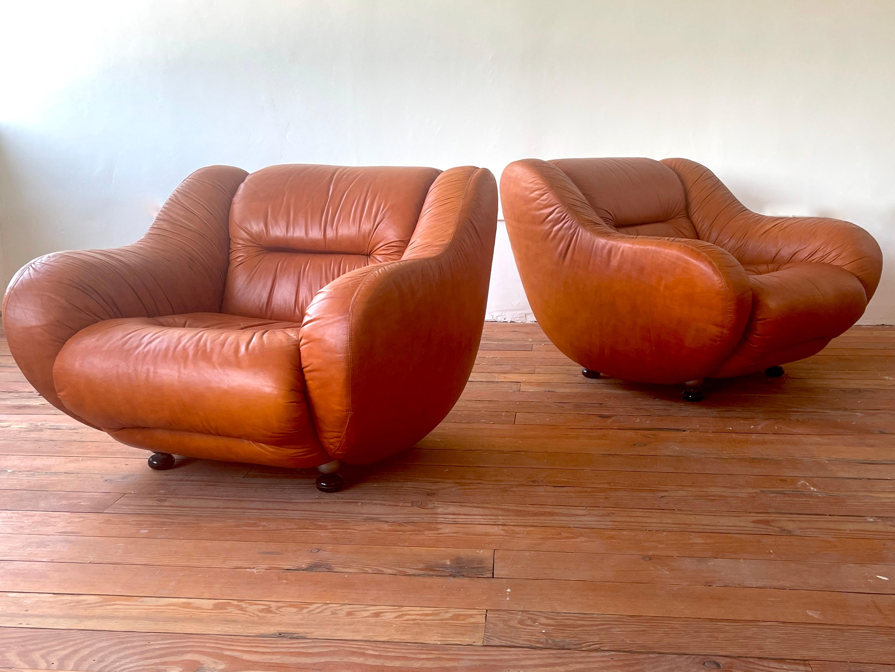 Italian Leather Club Chairs For Sale at 1stDibs