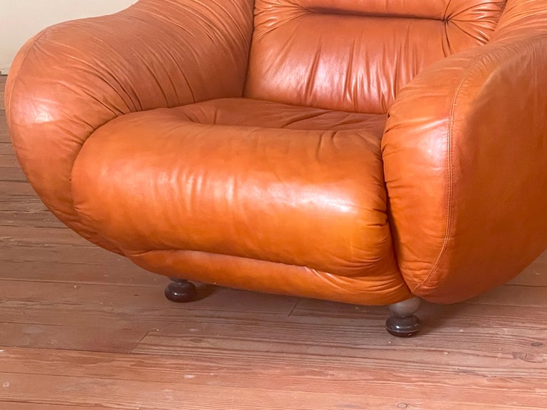 Italian Leather Club Chairs For Sale at 1stDibs
