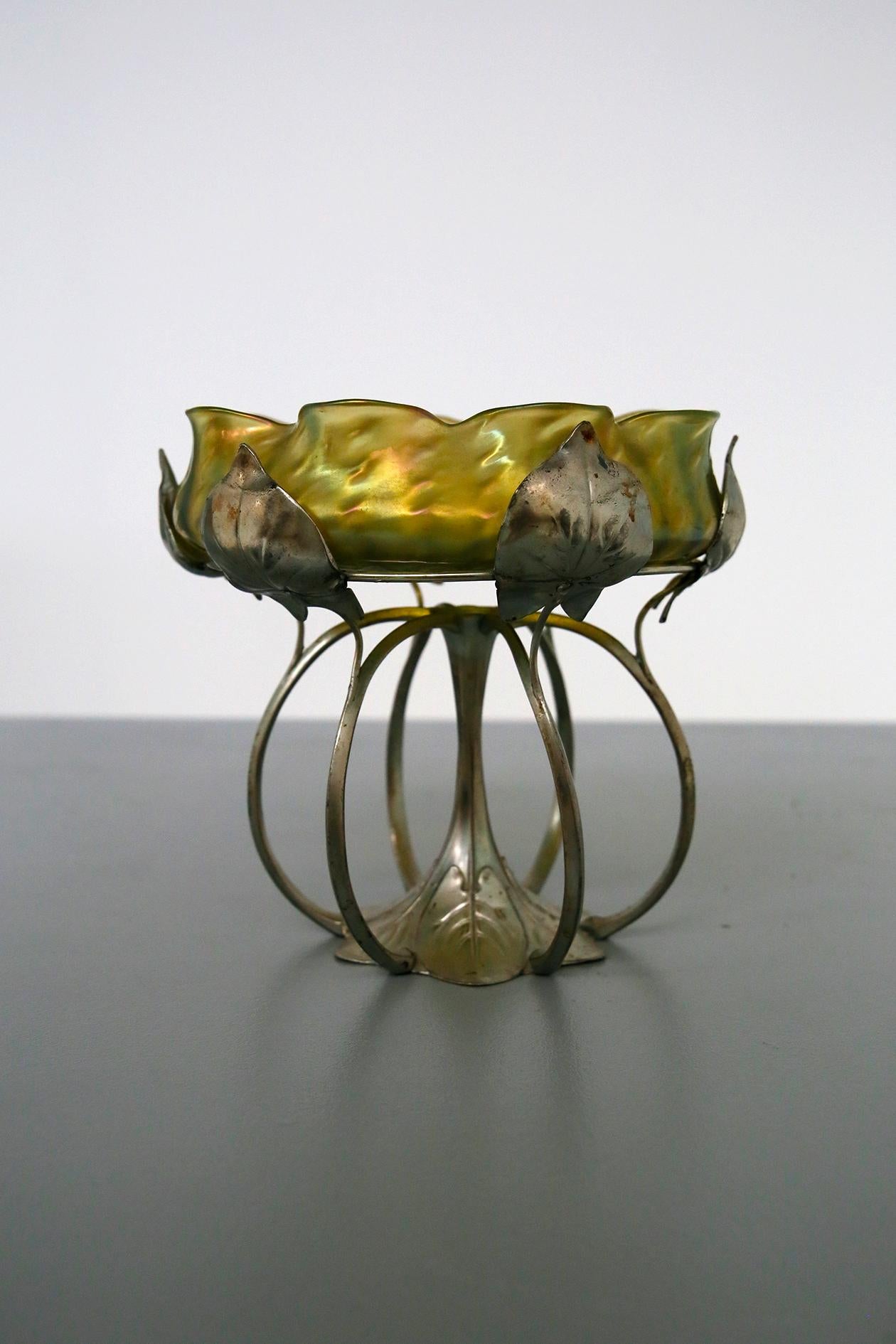 Italian Liberty Display in Silver Plate Pedestal Stand with Vase in ...