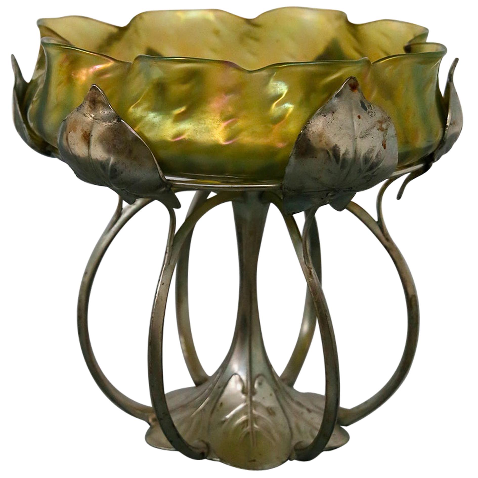 Italian Liberty Display in Silver Plate Pedestal Stand with Vase in ...