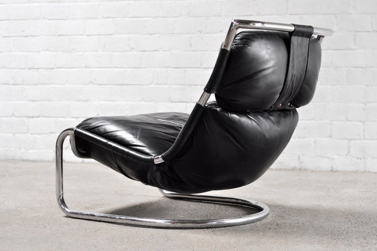 Italian Lounge Chair in Black Leather and Tubular Steel, 1970s For Sale ...
