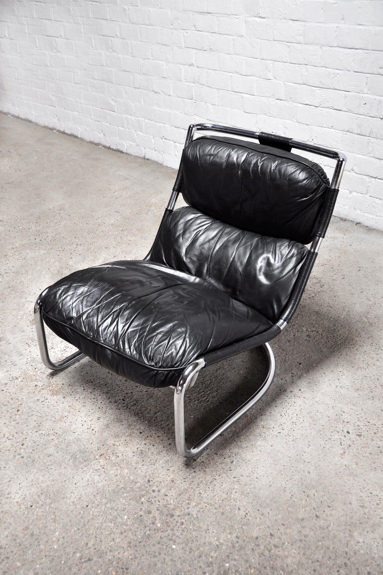 Italian Lounge Chair in Black Leather and Tubular Steel, 1970s For Sale ...