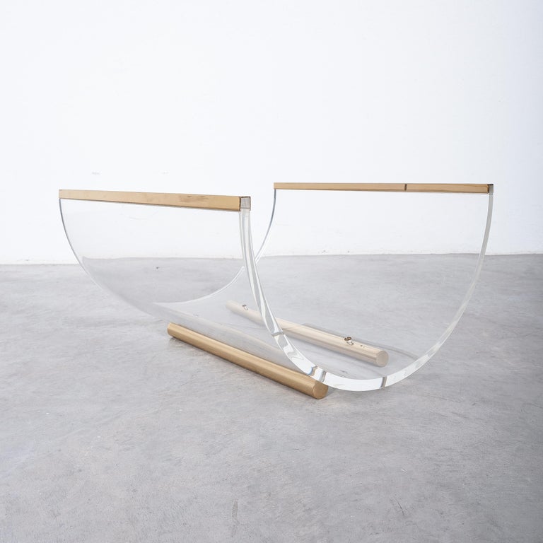 Italian Lucite and Brass Magazine Rack, Italy 1970 For Sale at 1stDibs