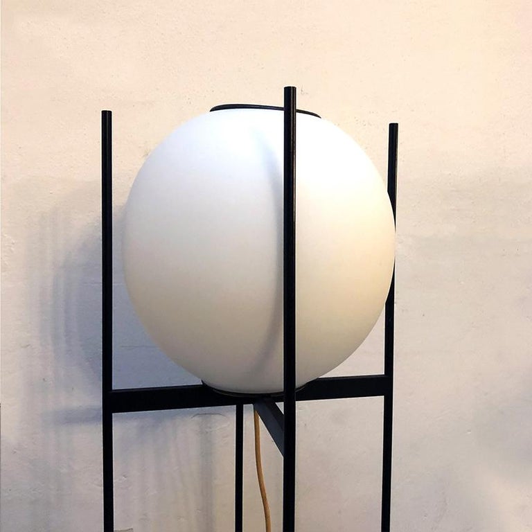 Italian Metal Rod and Opaline Glass Floor Lamp, 1950s For Sale at 1stDibs