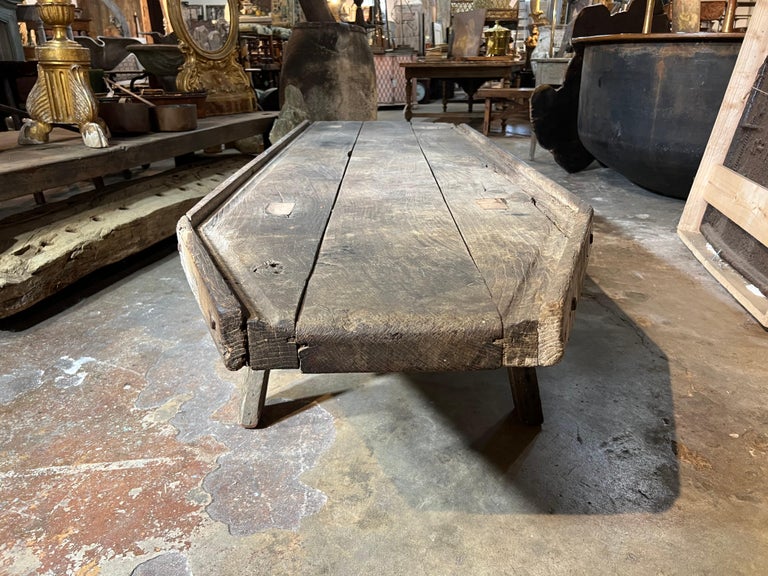 Italian Mid-19th Century Cheese Board Coffee Table For Sale at 1stDibs