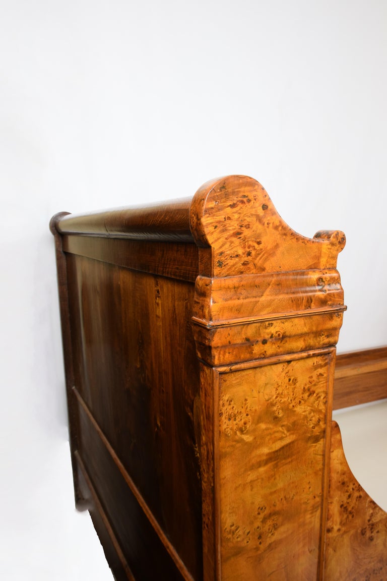 Italian Mid-19th Century Poplar Burl Bed For Sale at 1stDibs | burlwood bed